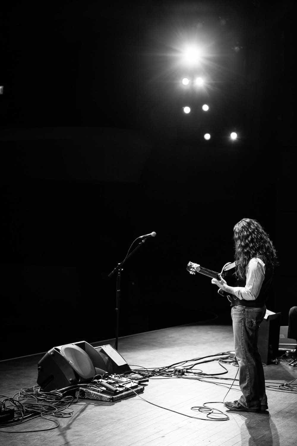 Introducing A Young Spanish Jazz Guitarist, Russ Hewitt - Jazz Guitar Today